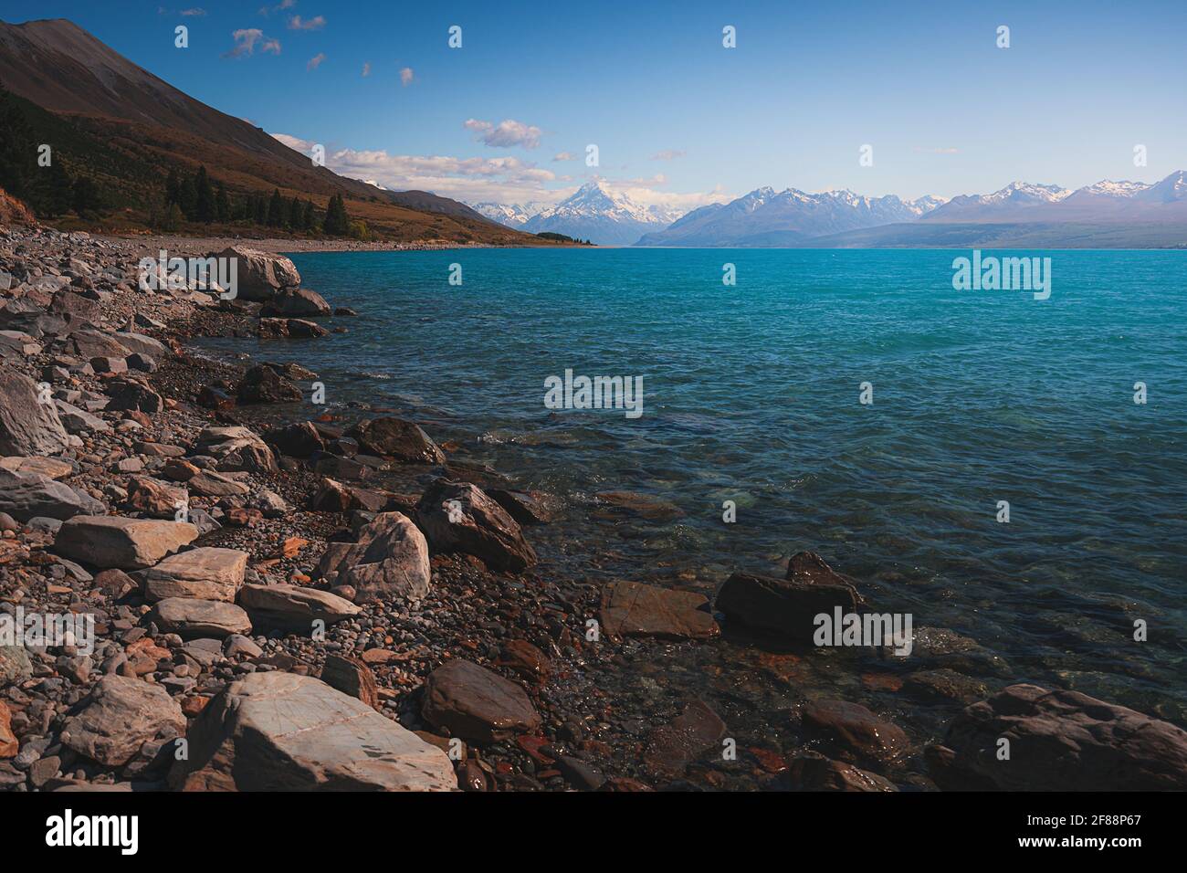 Lake Pukaki, South Island, New Zealand Stock Photo - Alamy