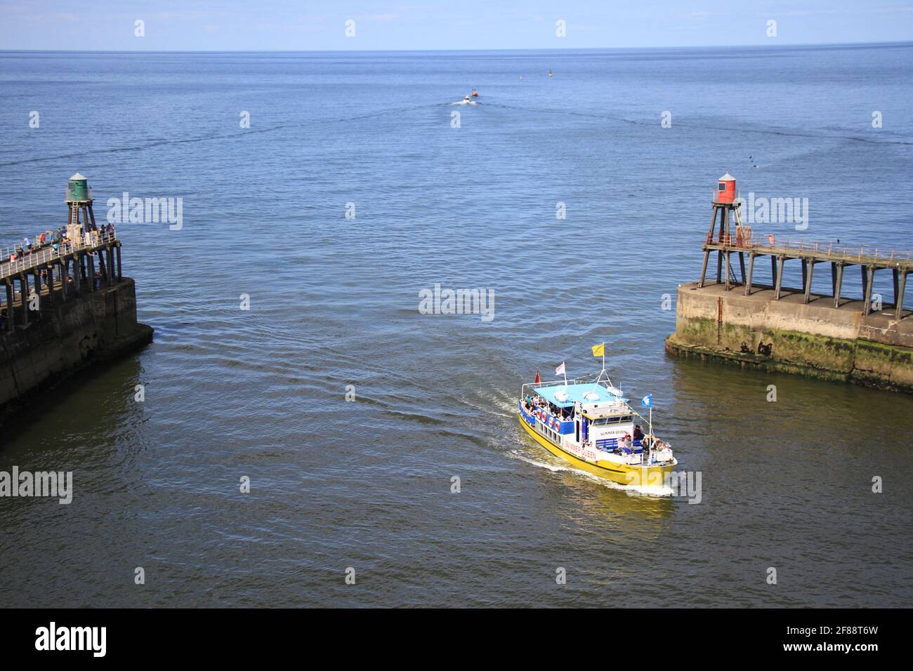 Whitby gothic 2017 hi-res stock photography and images - Alamy