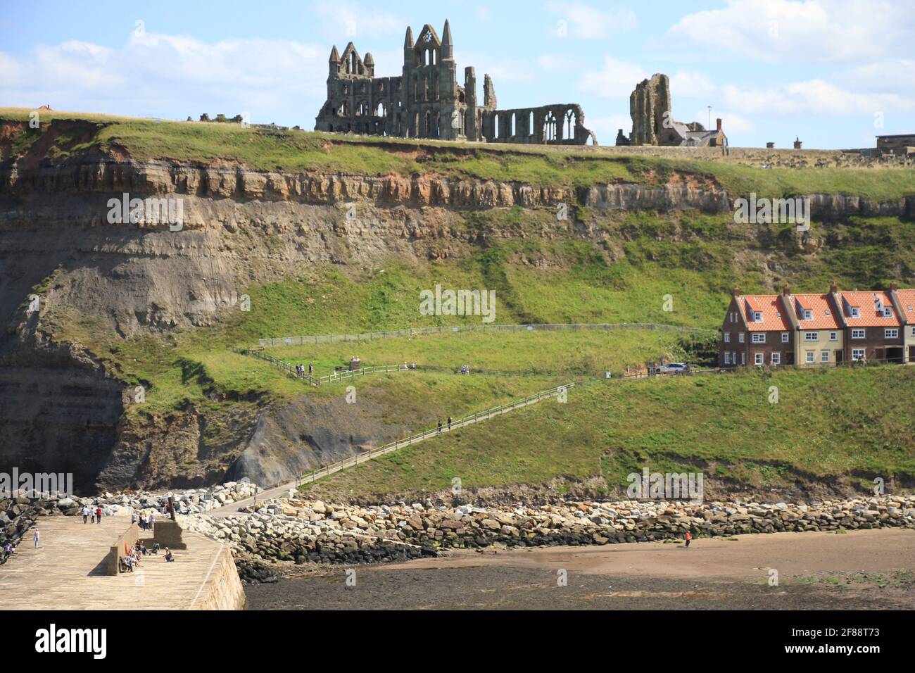 Whitby gothic 2017 hi-res stock photography and images - Alamy