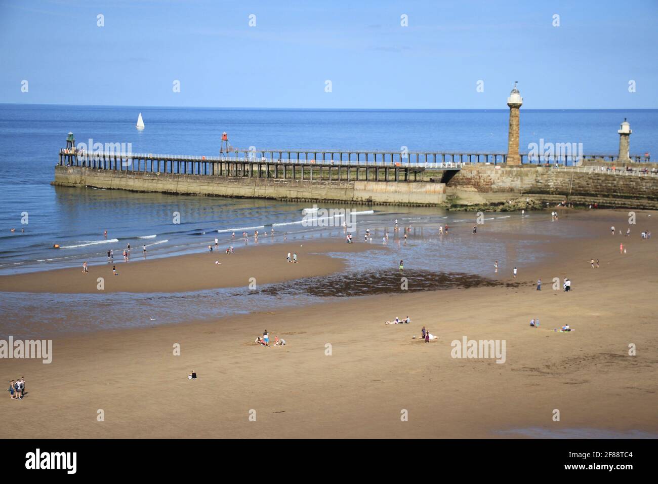 Whitby gothic 2017 hi-res stock photography and images - Alamy