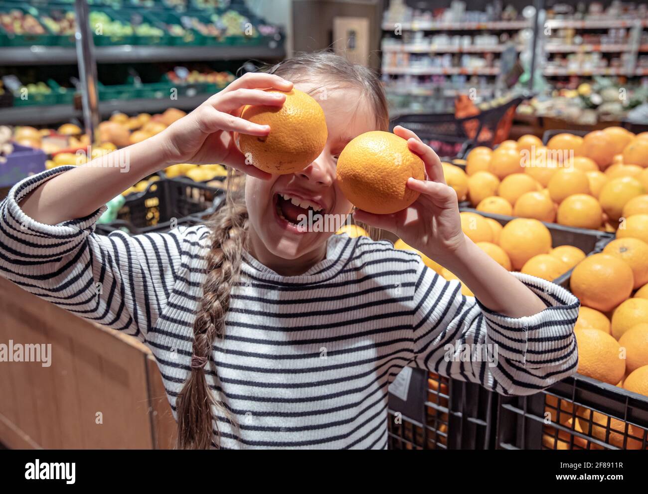 Cute group of oranges hi-res stock photography and images - Alamy