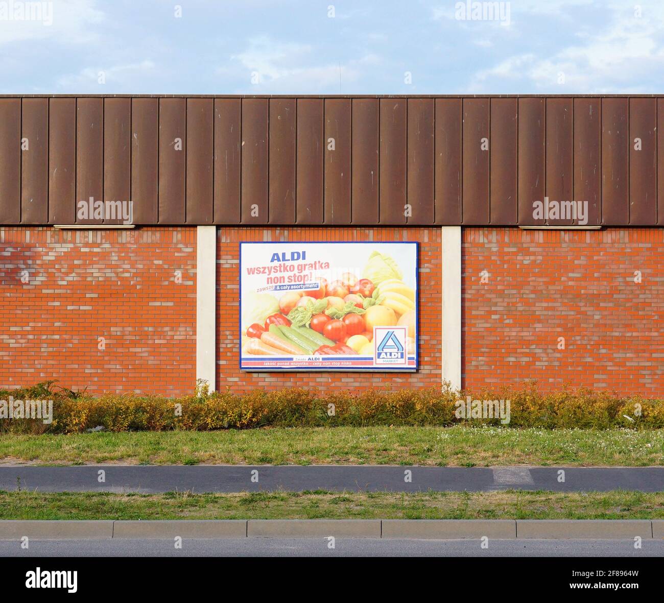 Aldi supermarket advertisement hi-res stock photography and images - Alamy