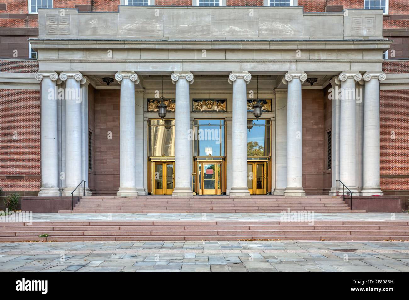 Aetna Inc. HQ, 151 Farmington Avenue, Hartford CT Stock Photo - Alamy