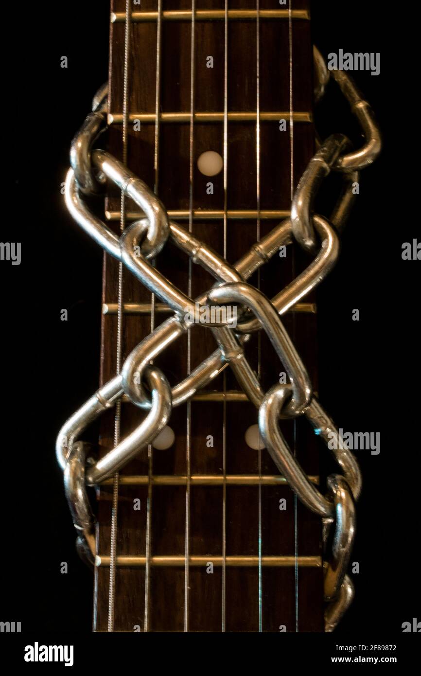Art with chains hi-res stock photography and images - Alamy