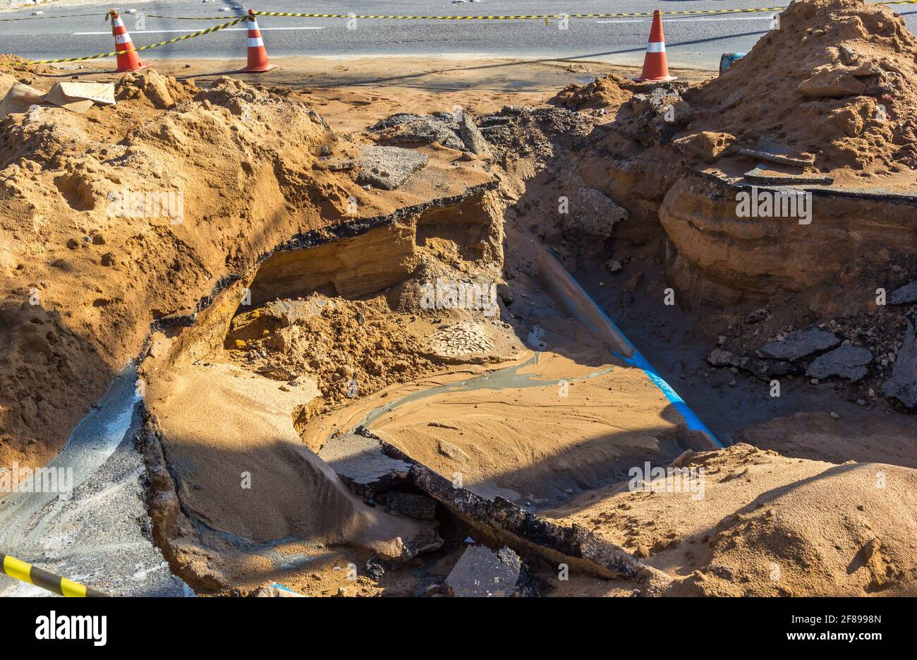 Pipeline rupture hi-res stock photography and images - Alamy