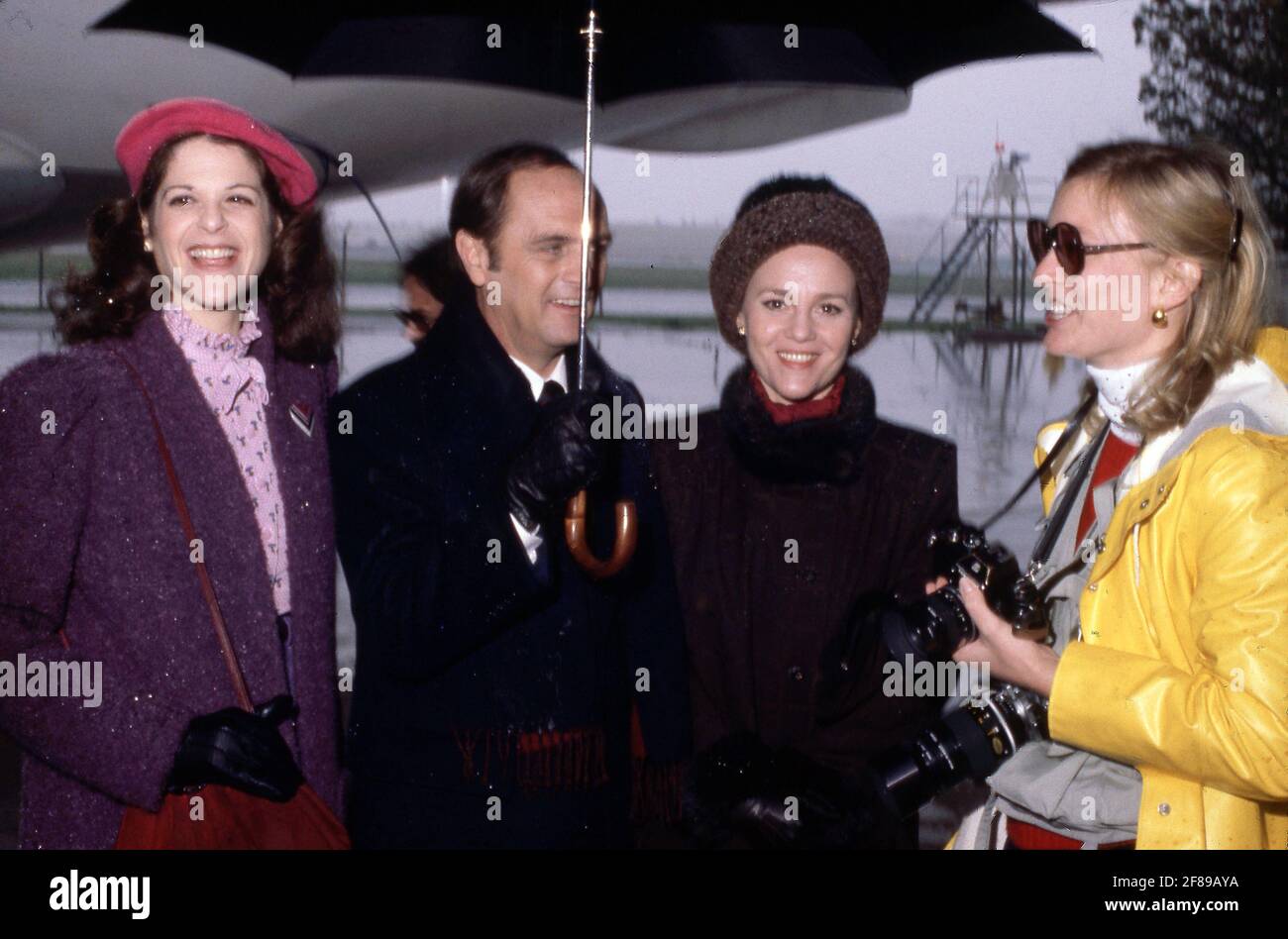 Gilda Radner, Bob Newhart, Madeline Khan and Susan Ford Circa 1980's ...