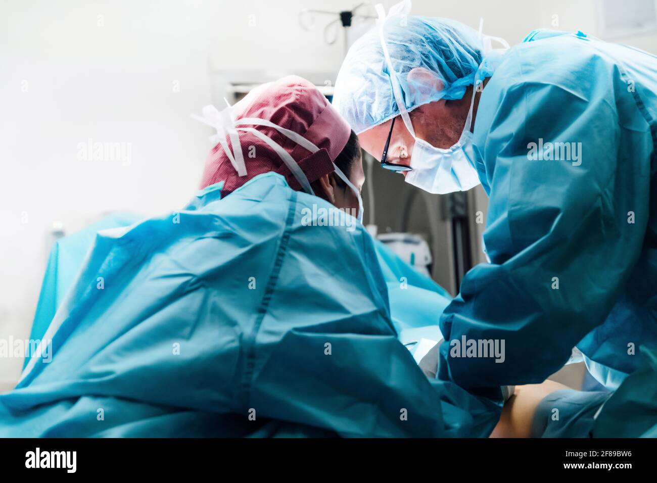 Professional medical team performing surgery at the hospital Stock ...