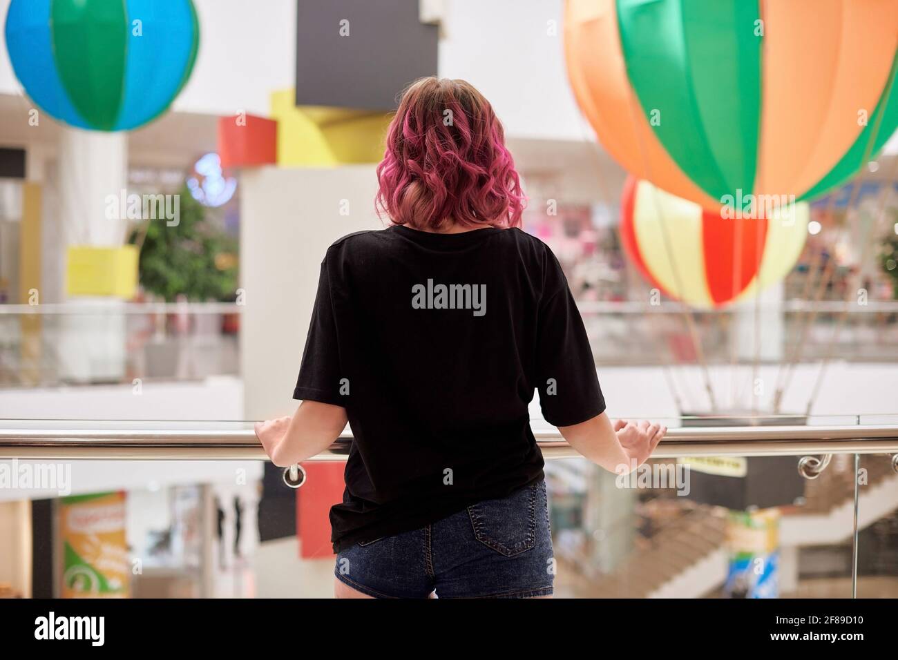 Shopping mall no people hi-res stock photography and images - Alamy