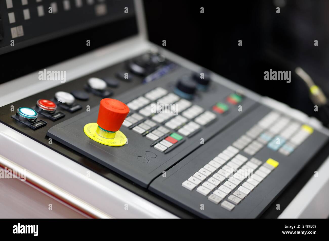 Modern cnc machine hi-res stock photography and images - Alamy