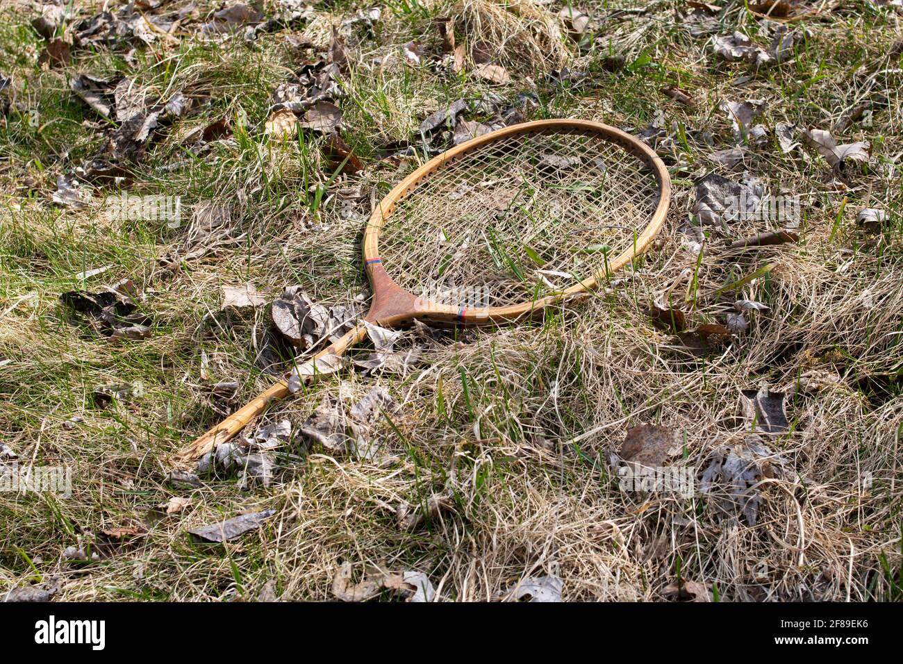 Broken badminton racket hi-res stock photography and images - Alamy