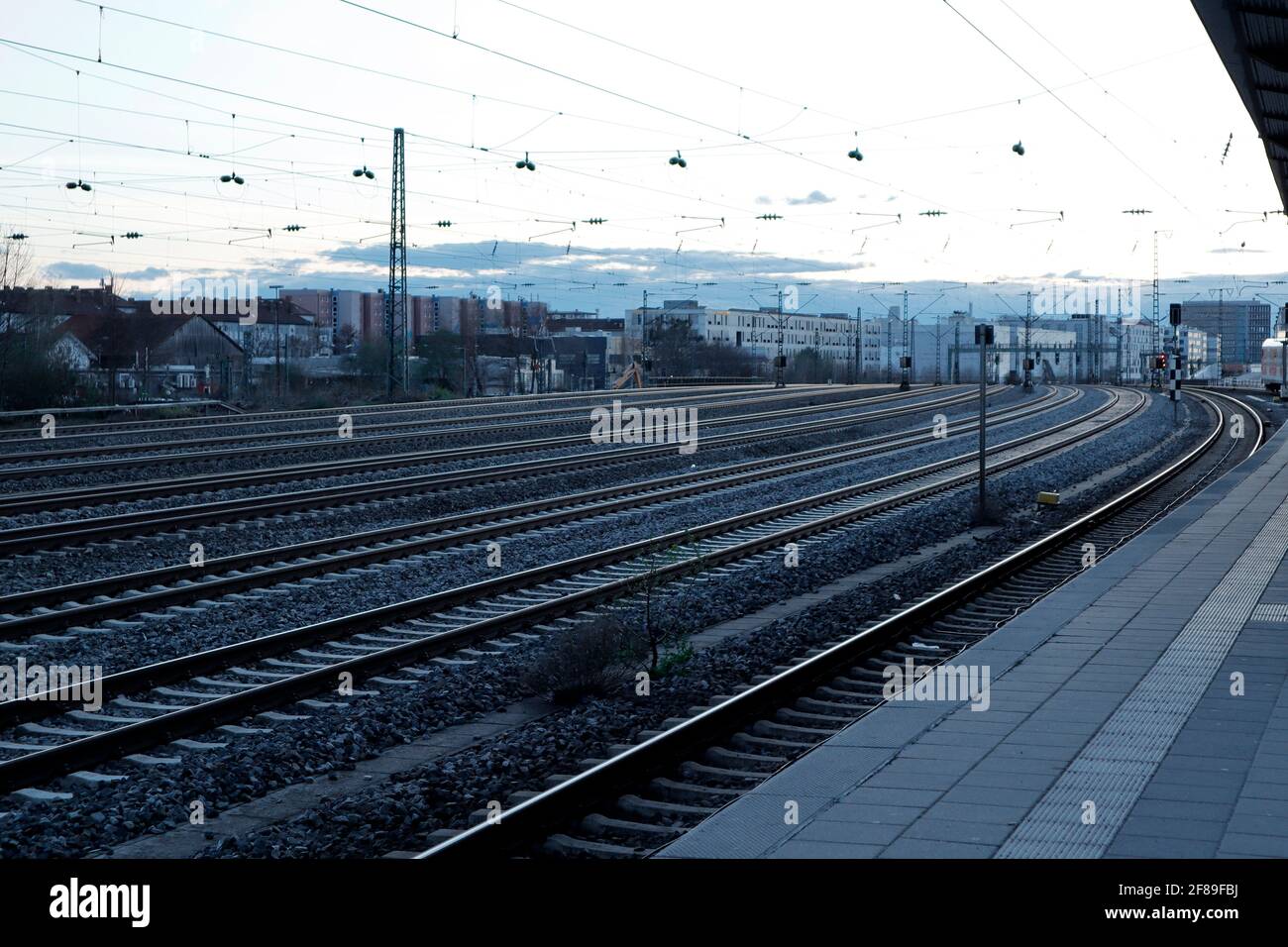 Empty train station Stock Photo - Alamy