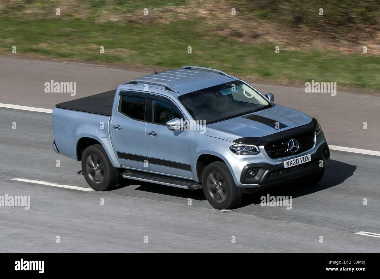 X250 progressive d 4matic hi-res stock photography and images - Alamy