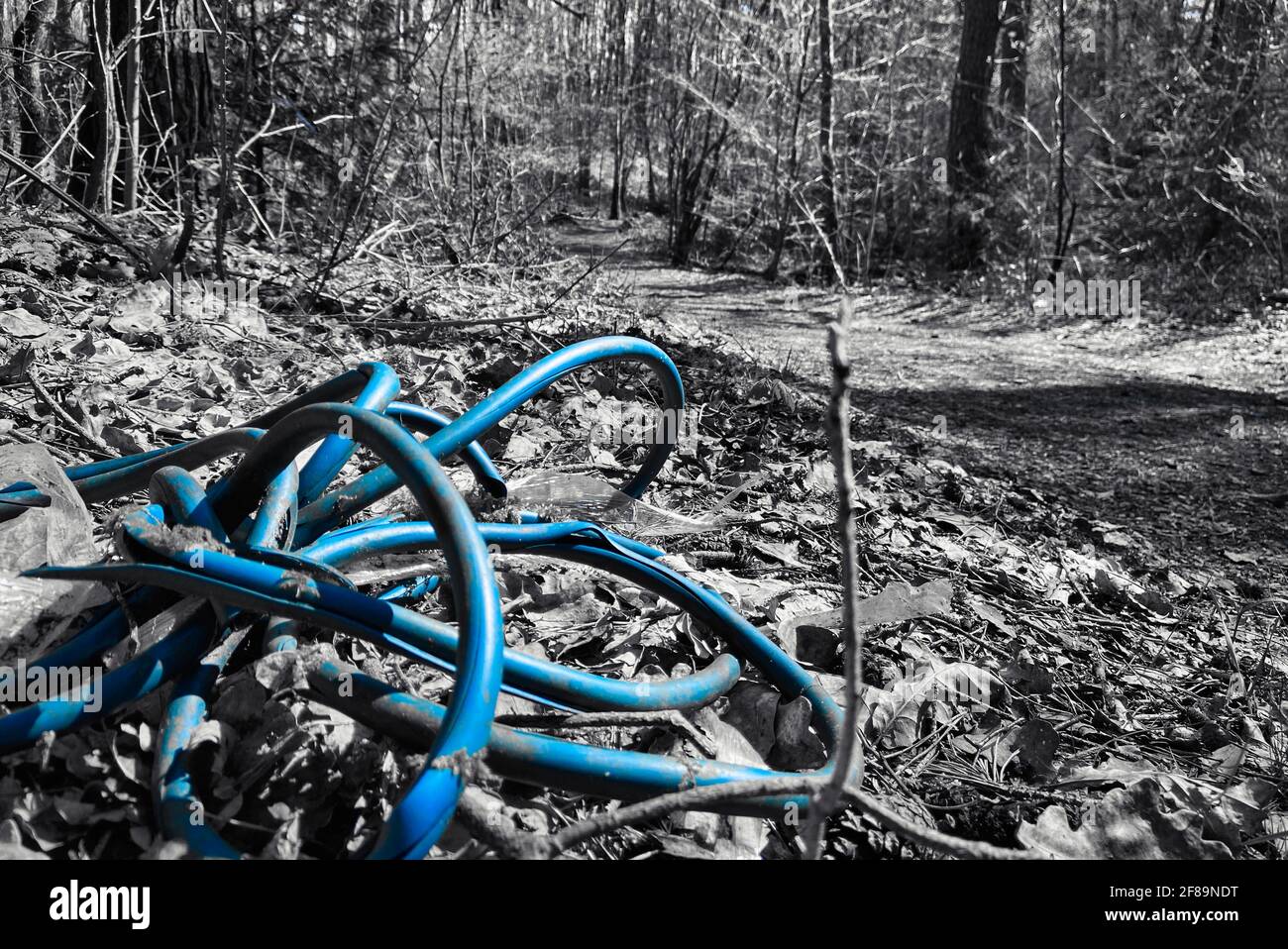 Outdoor metal wire pollution hi-res stock photography and images - Alamy