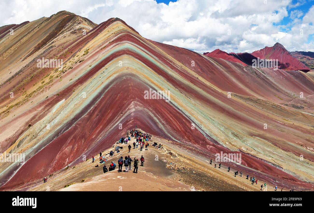 Sierra de montaña hi-res stock photography and images - Alamy