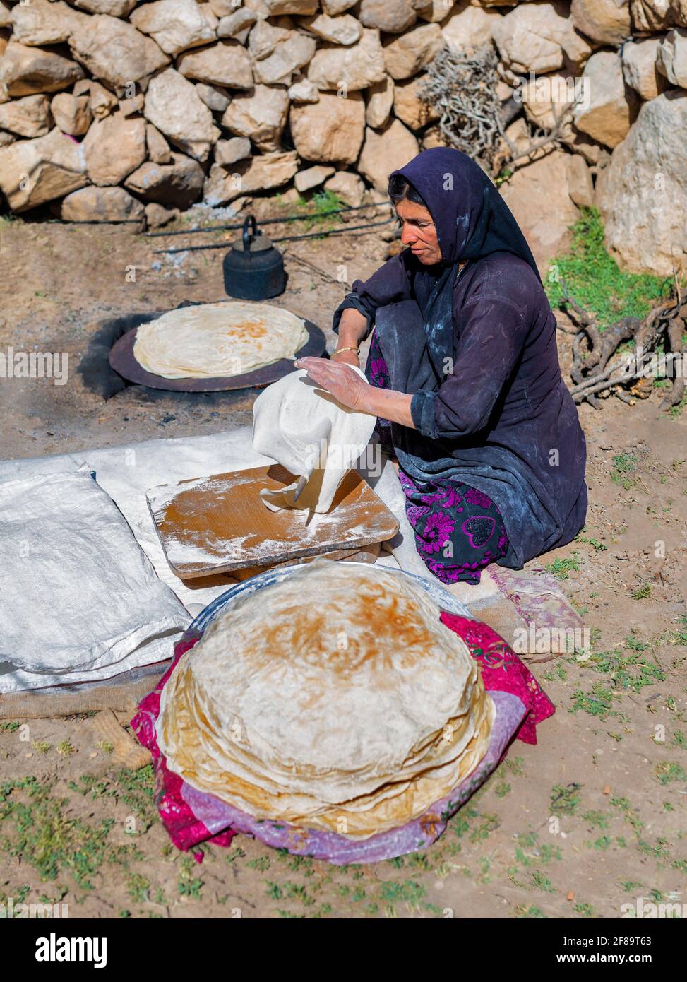 Bakhtiari tribe hi-res stock photography and images - Alamy