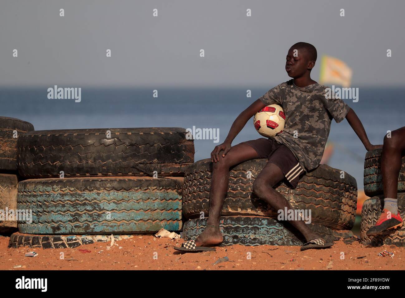 Senegal soccer boy hi-res stock photography and images - Alamy