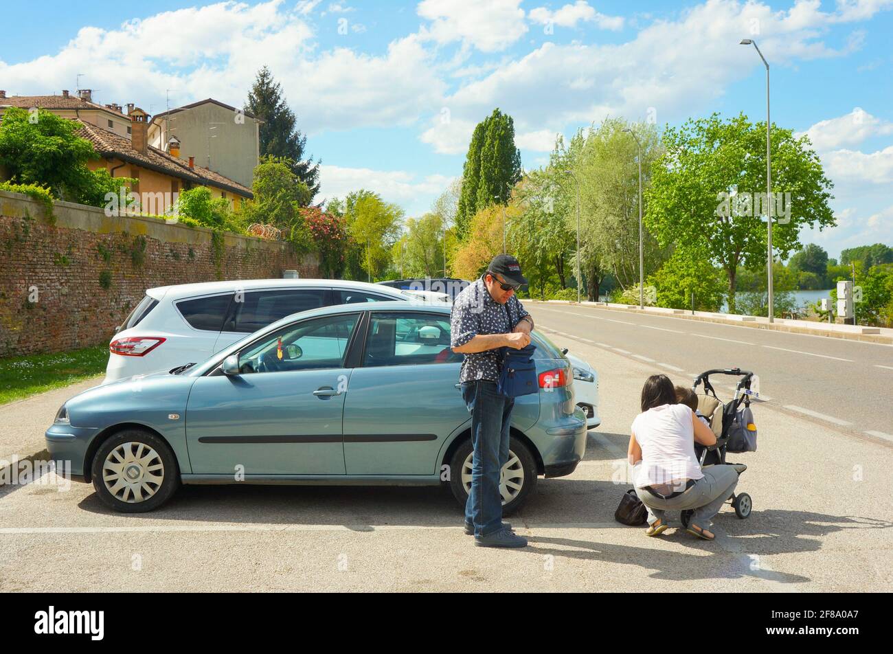 Child getting out of car hi-res stock photography and images - Alamy