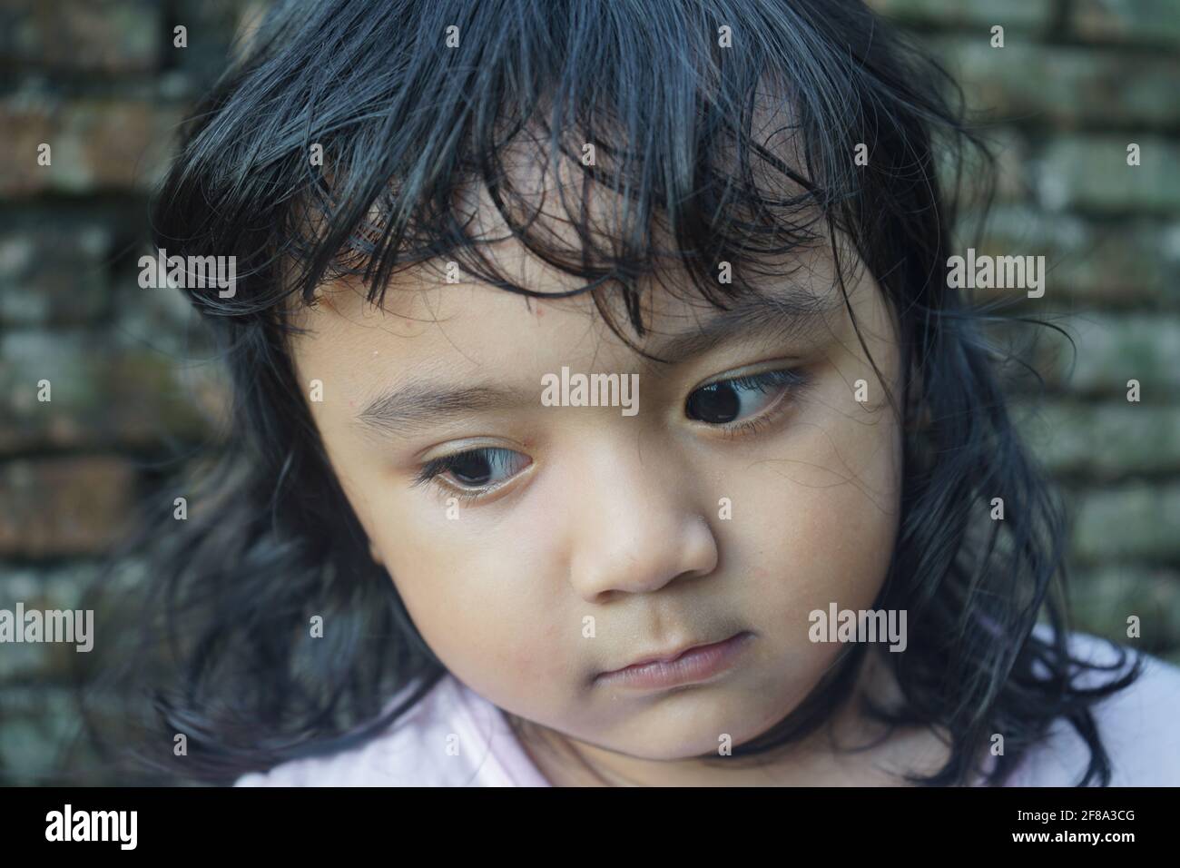 Innocent face expression hi-res stock photography and images - Alamy Innocent face expression hi-res stock photography and images - Alamy