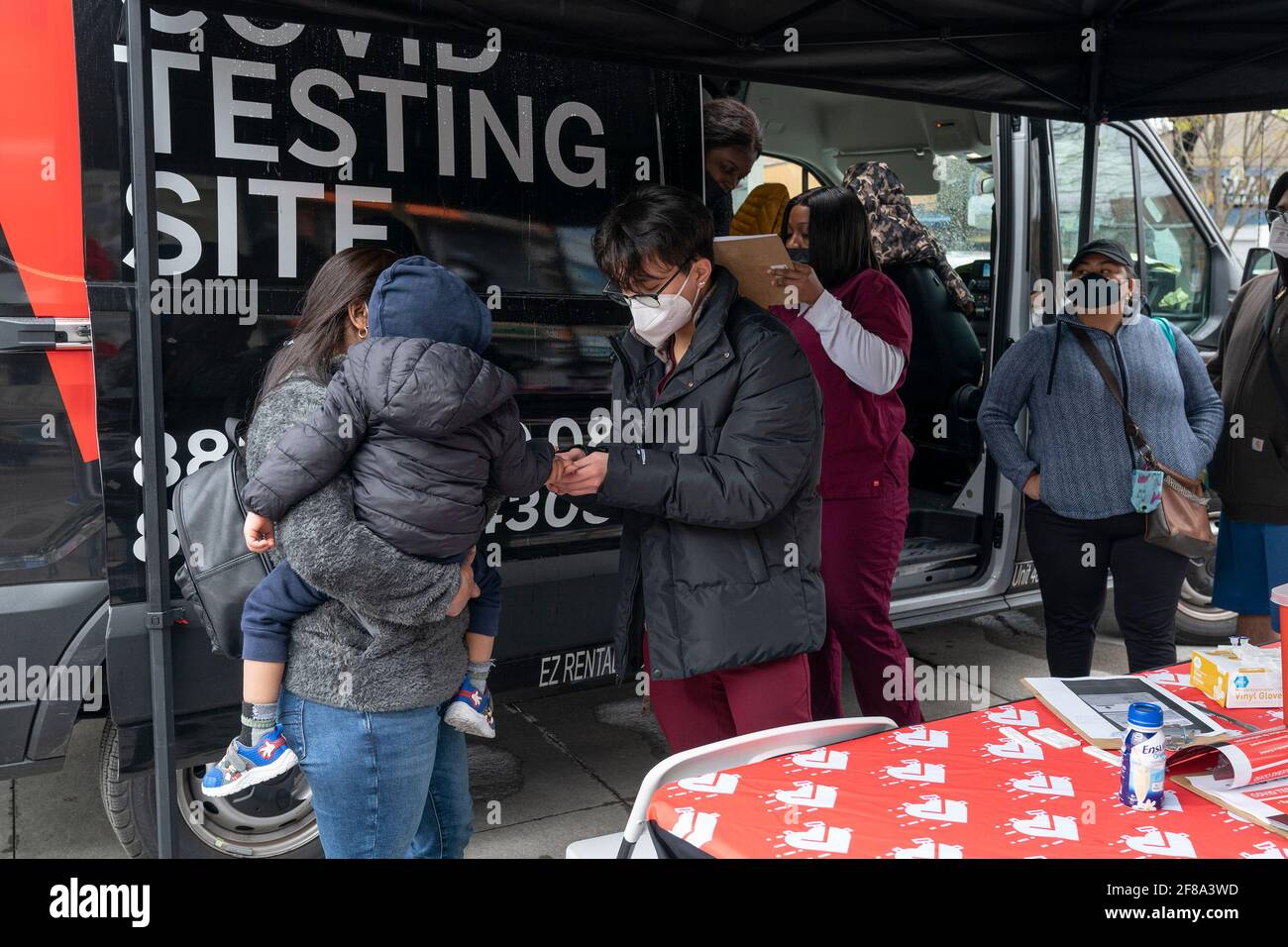Pcr test site hi-res stock photography and images - Alamy