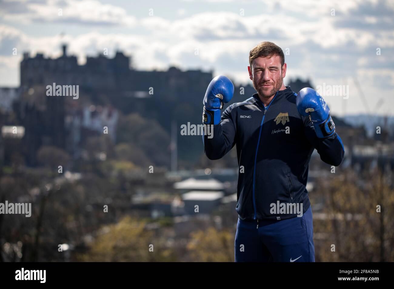 Mbe professional boxer hi-res stock photography and images - Alamy