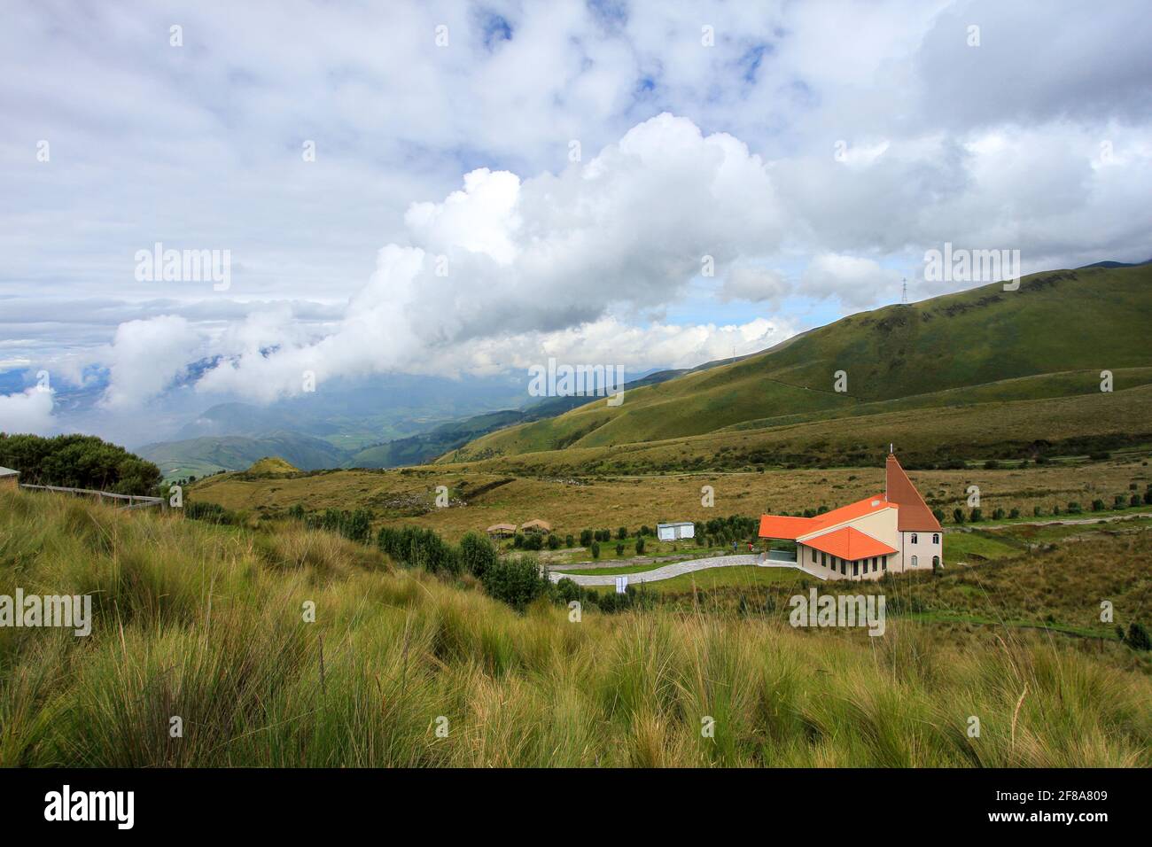 Teleferico quito hi-res stock photography and images - Alamy