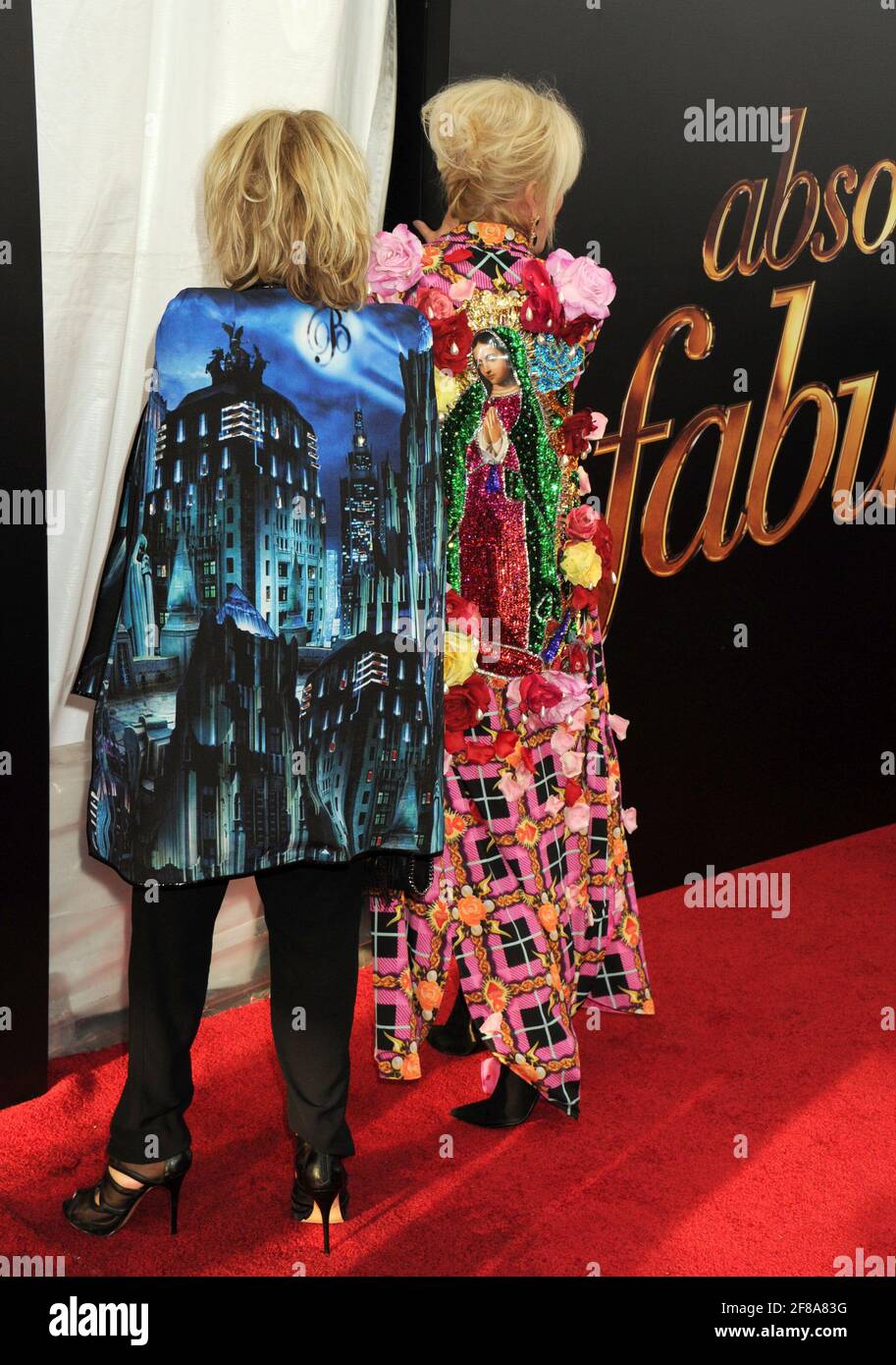 Michelle saunders hi-res stock photography and images - Alamy