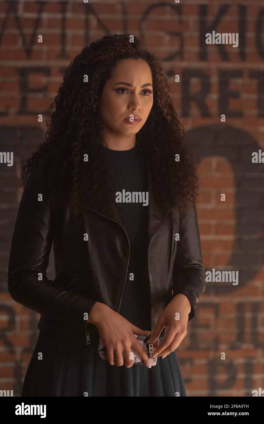 CHARMED, Madeleine Mantock, Witch Way Out', (Season 3, ep. 307, aired ...