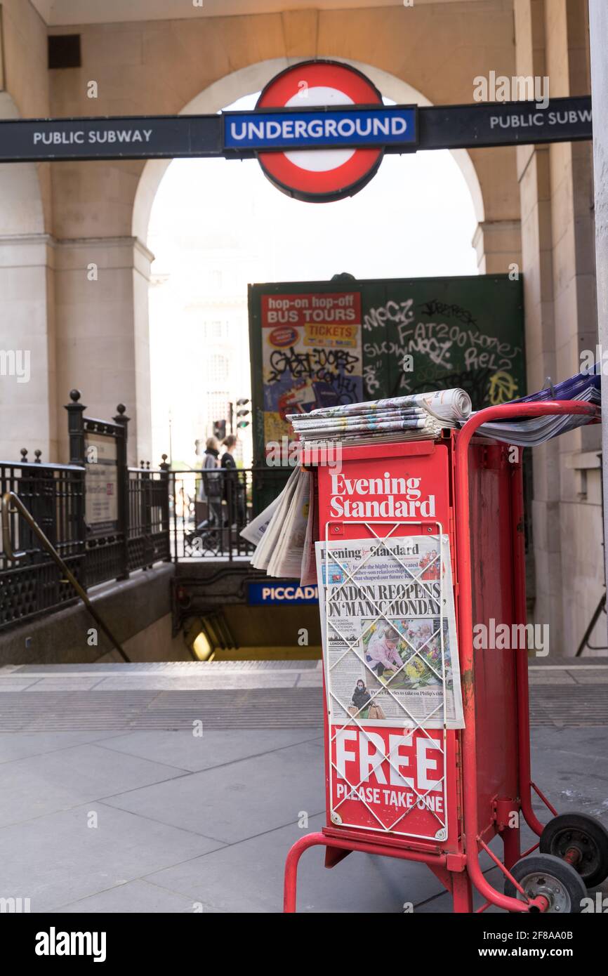 London reopens in Manic Monday on Evening standard newspaper front page ...