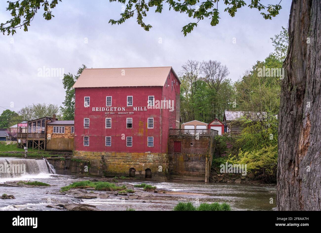 Vintage flour mill hi-res stock photography and images - Alamy
