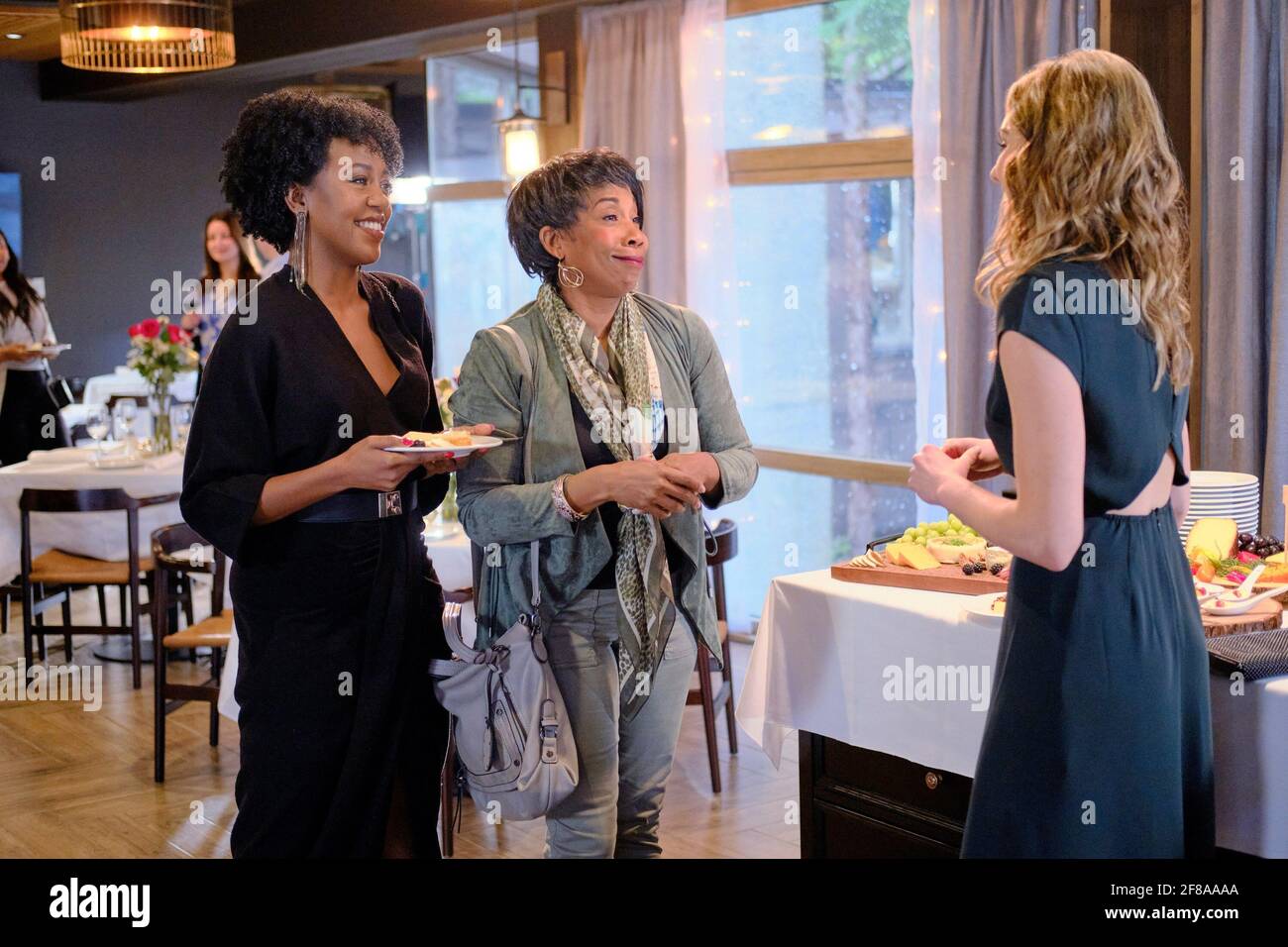 ONE PERFECT WEDDING, from left: Rukiya Bernard, Lossen Chambers, Taylor ...