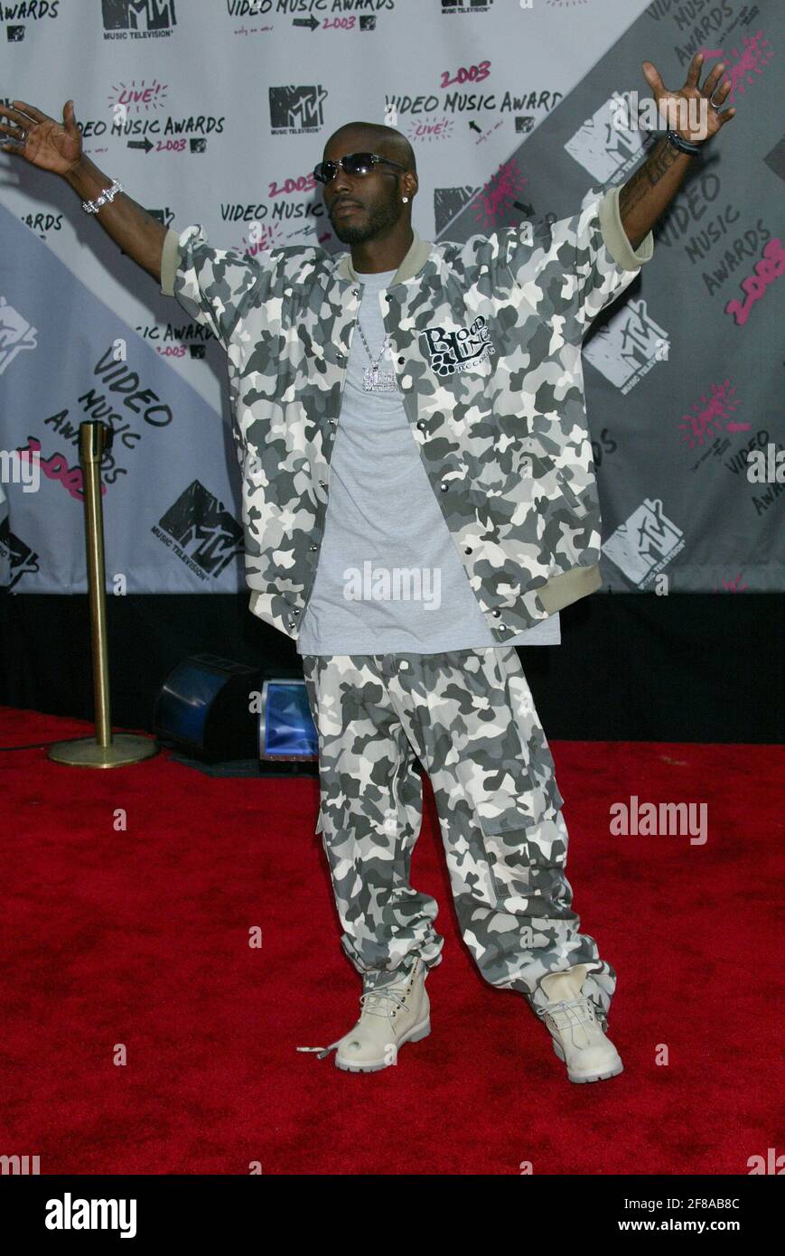 DMX arrives to the MTV Video Music Awards at Radio City Music Hall on ...
