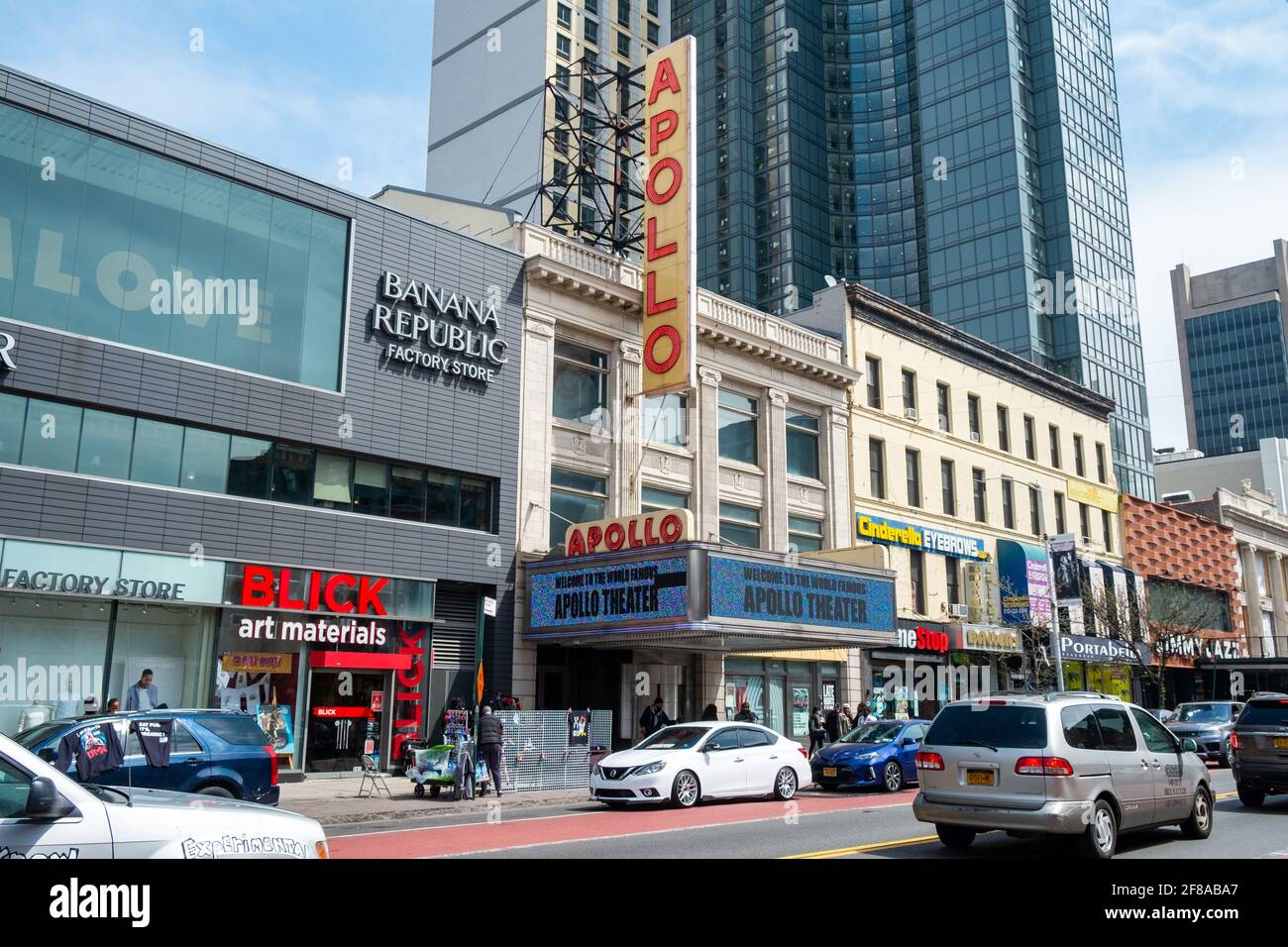 The Apollo Theater in the Harlem neighborhood in New York. 10 Apr 2021 ...