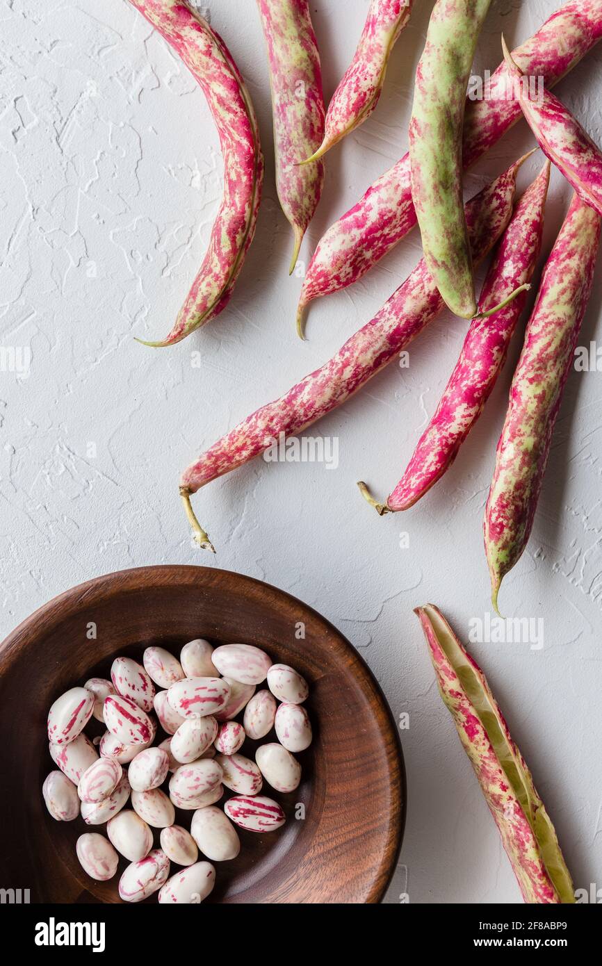 Shell on beans hi-res stock photography and images - Alamy