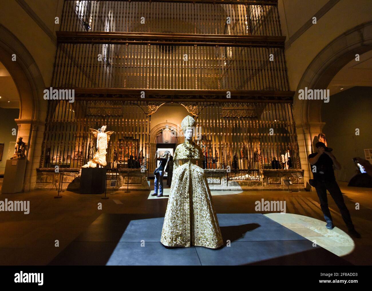 The 2018 Met Gala Exhibition Heavenly Bodies Fashion and the Catholic ...
