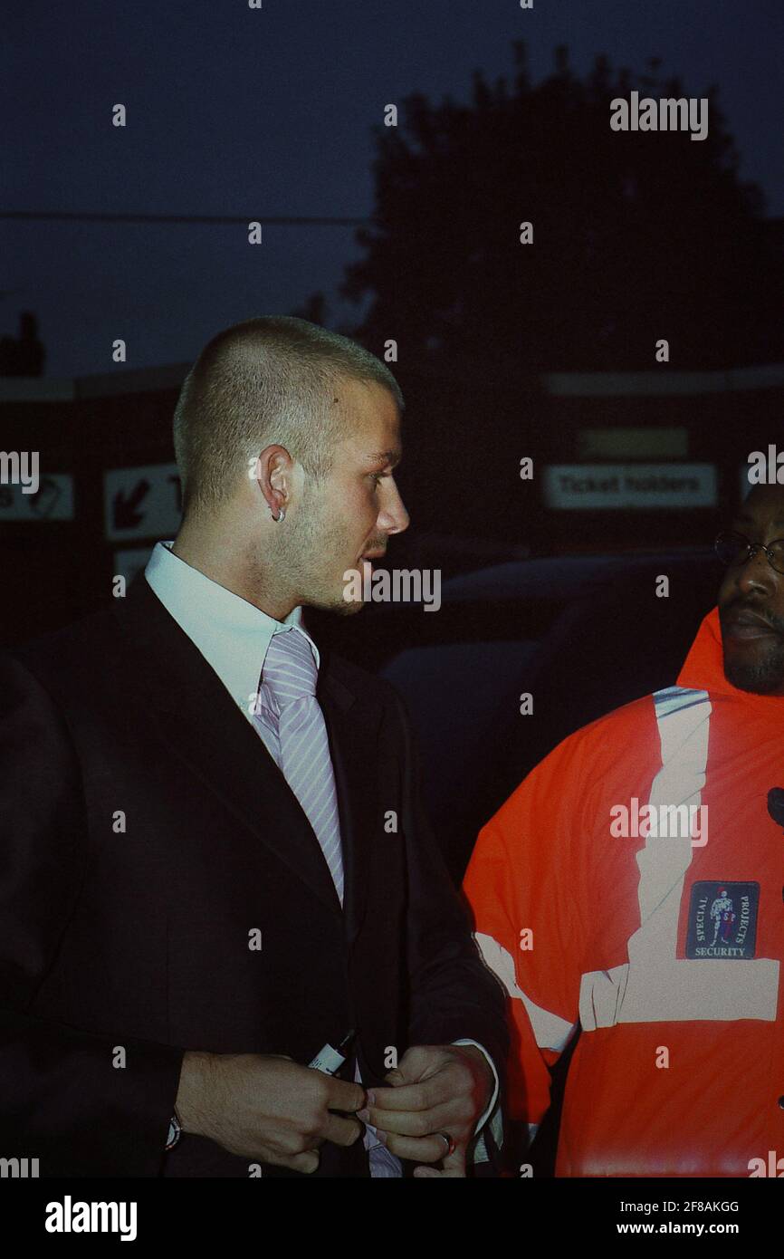 David beckham signing for fans hi-res stock photography and images - Alamy