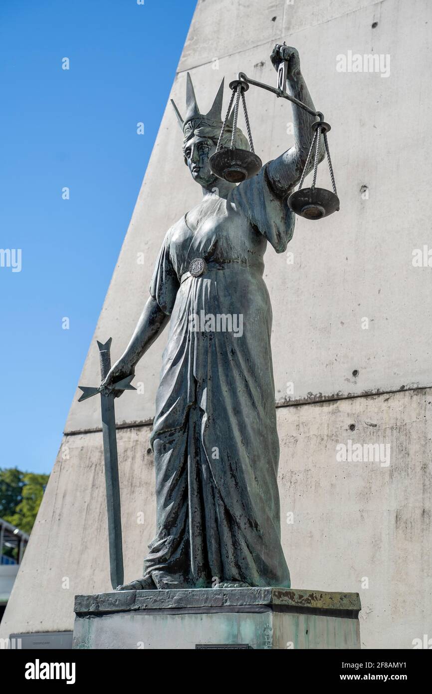 Scales Of Justice Statue