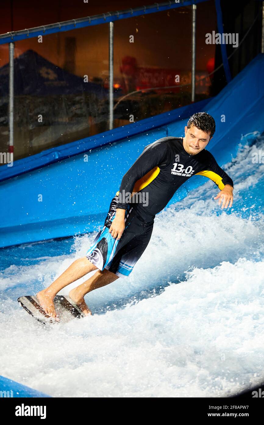 Surfing artificial wave hi-res stock photography and images - Alamy