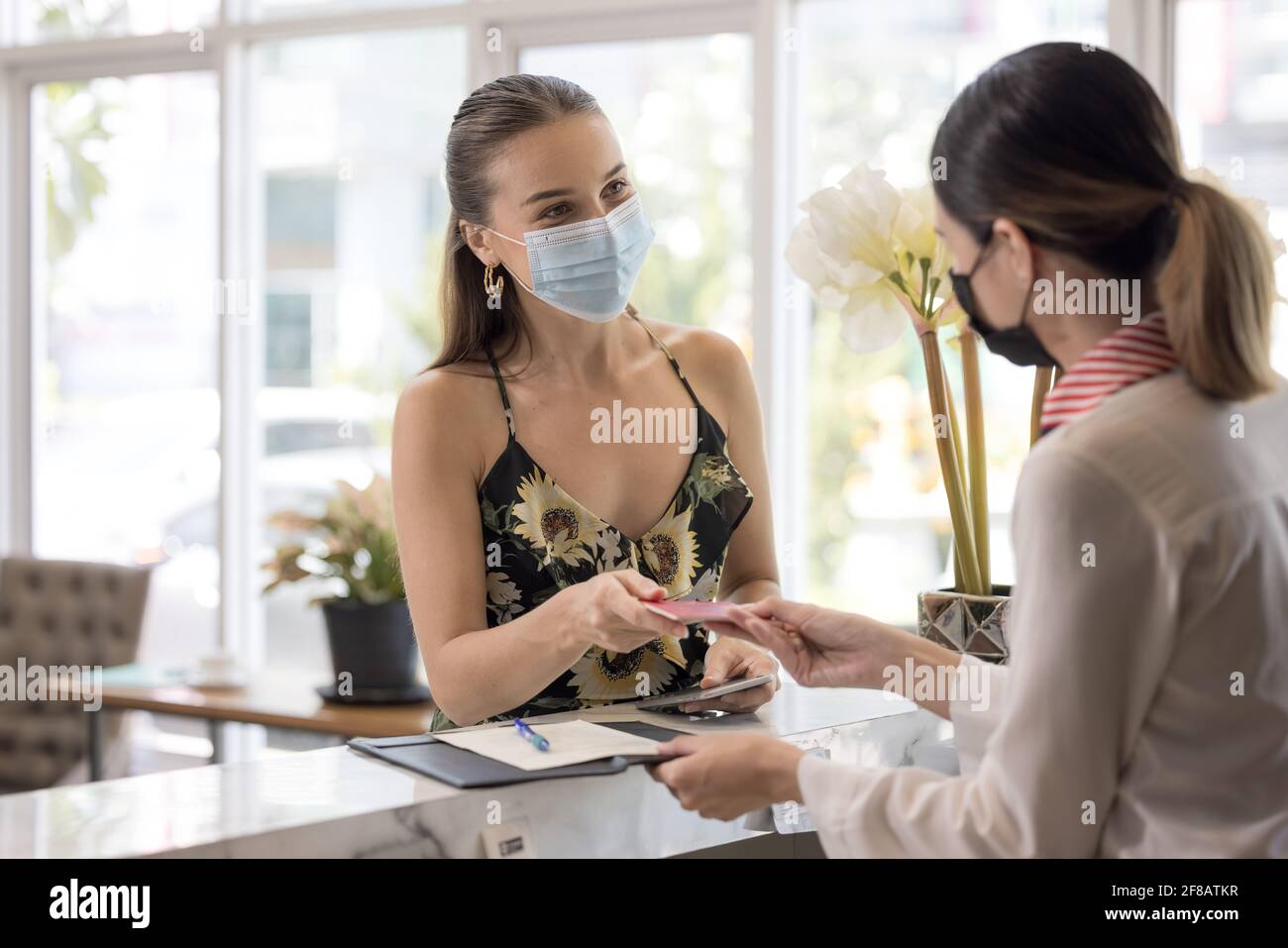 Reception Registration High Resolution Stock Photography and Images - Alamy