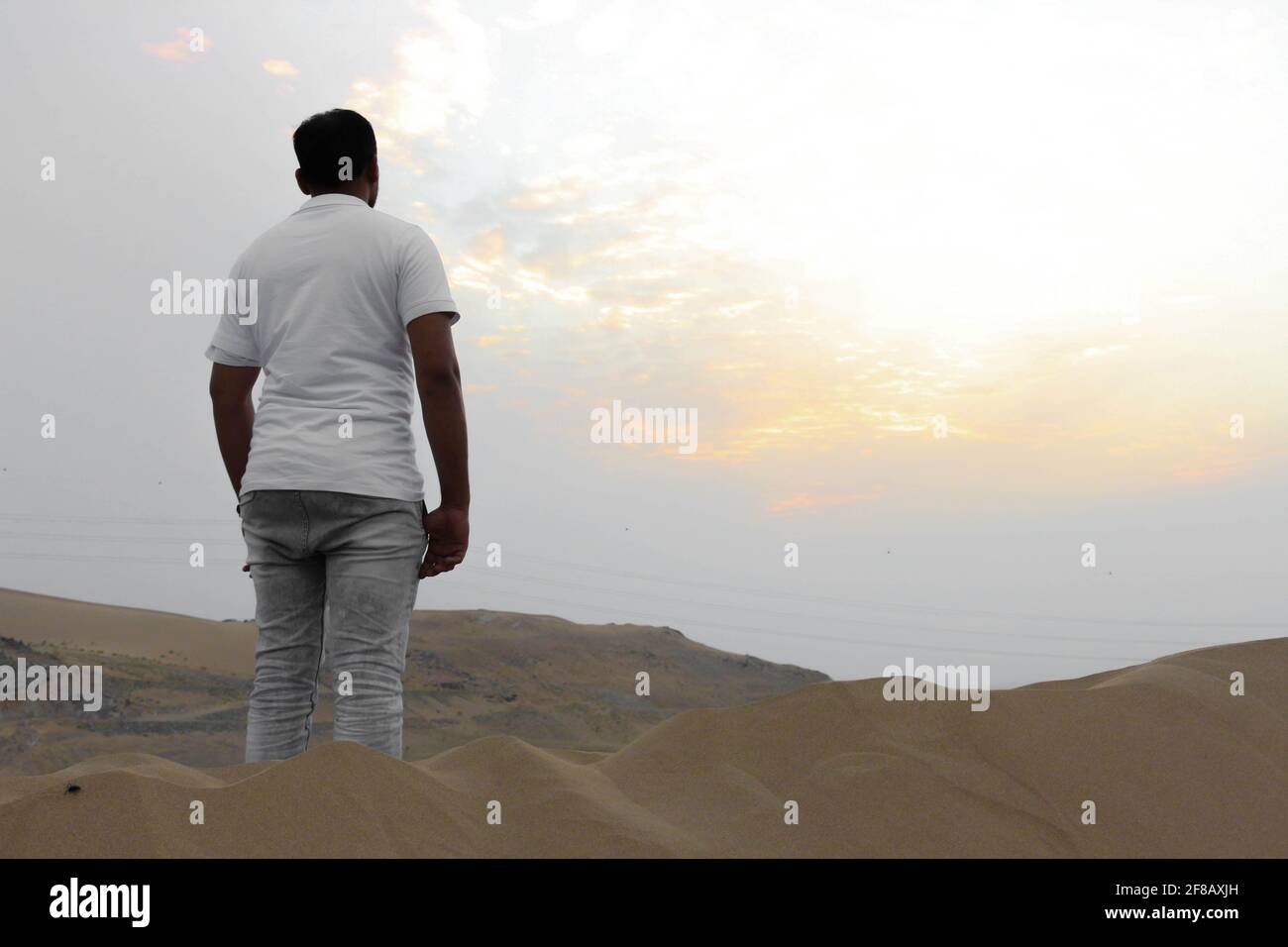 Hiking desert uae hi-res stock photography and images - Alamy