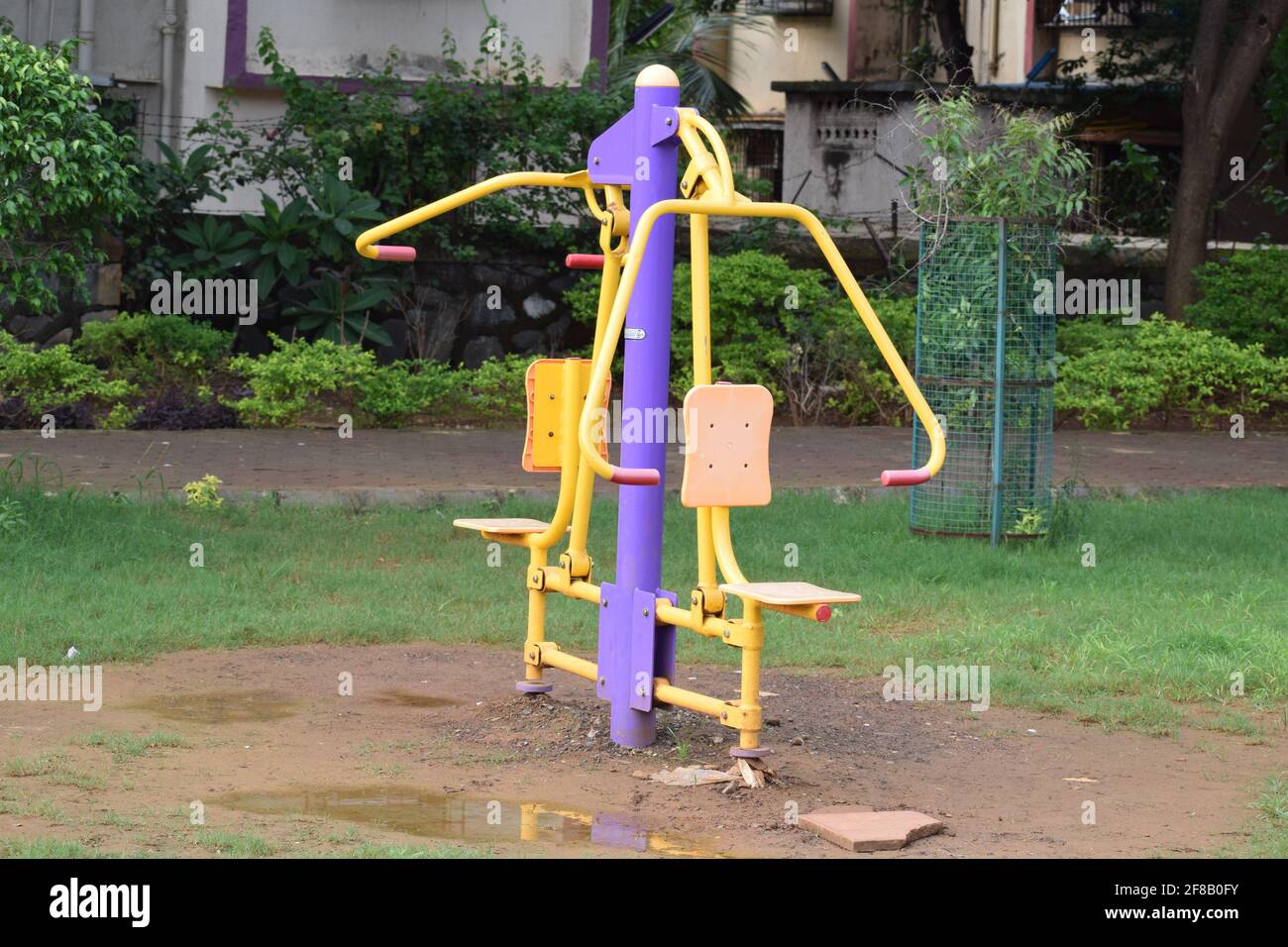 Outdoor gym equipment india hi-res stock photography and images - Alamy