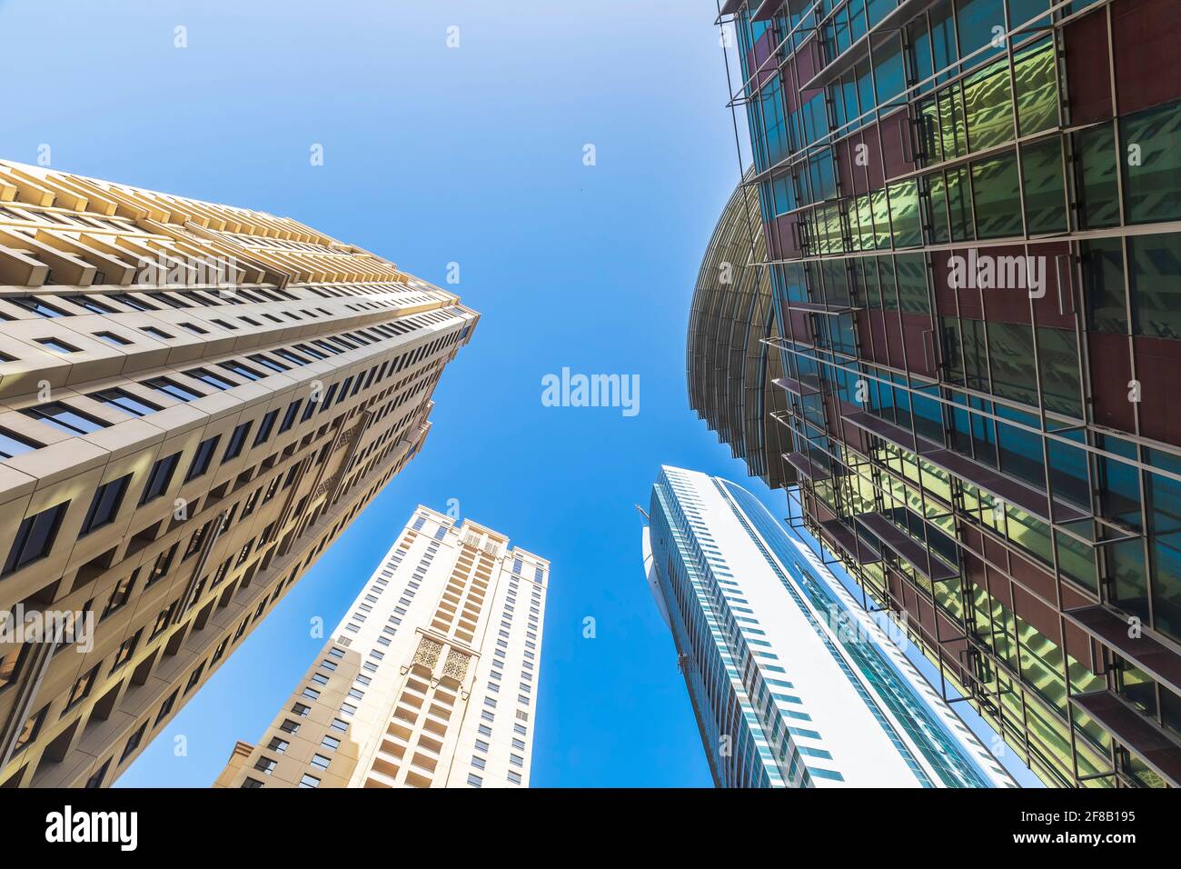 Skyscraper view from bottom hi-res stock photography and images - Alamy