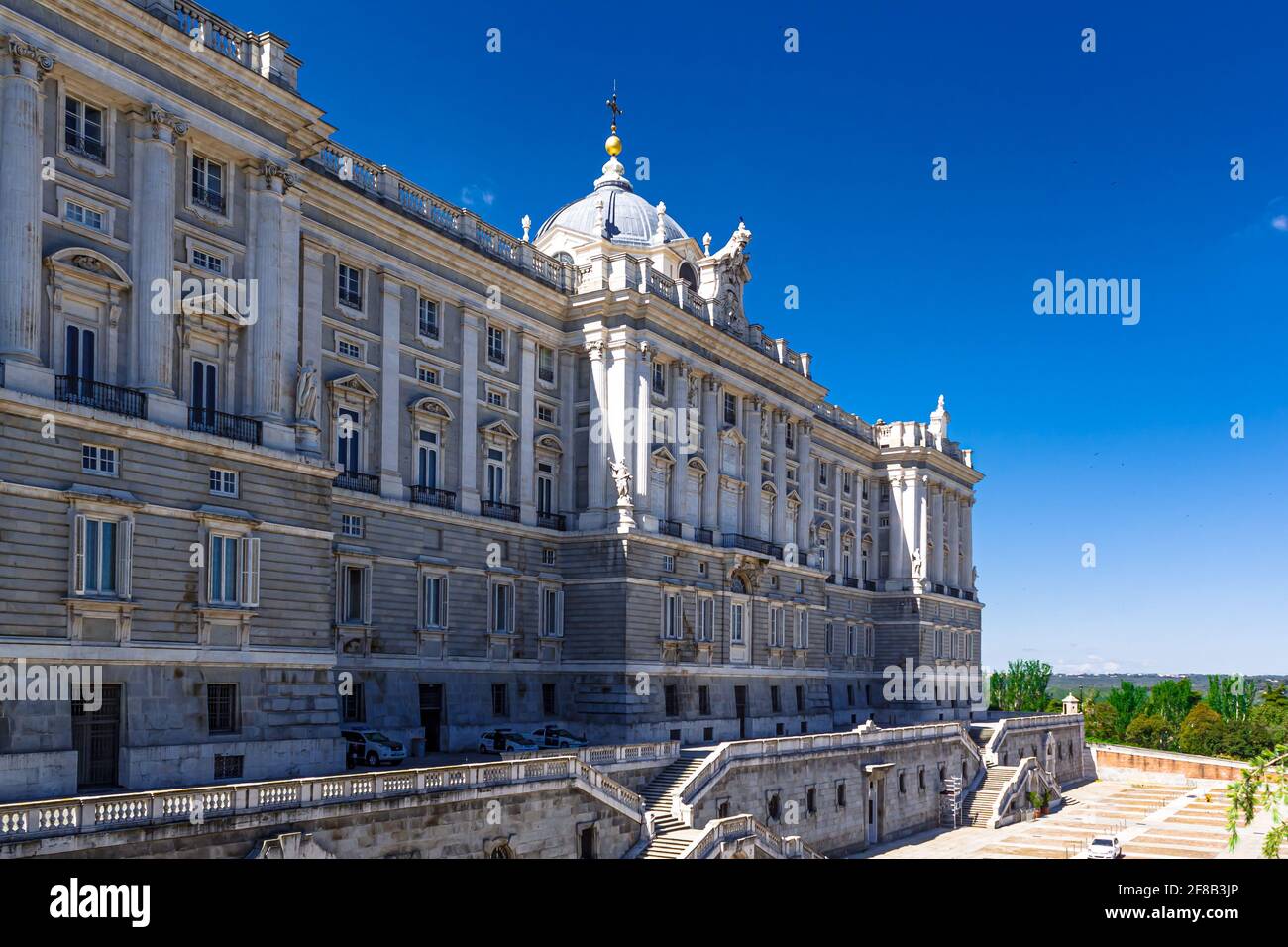 Royal palace background hi-res stock photography and images - Alamy