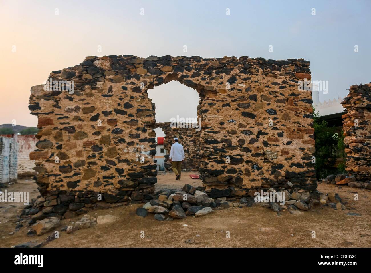old makkah haram border Stock Photo - Alamy