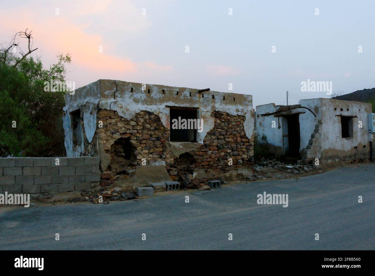 old makkah haram border Stock Photo - Alamy