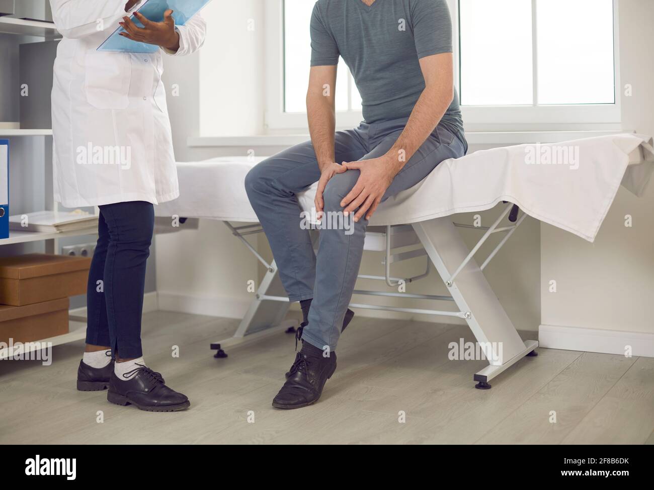 Doctor tension patient hi-res stock photography and images - Alamy