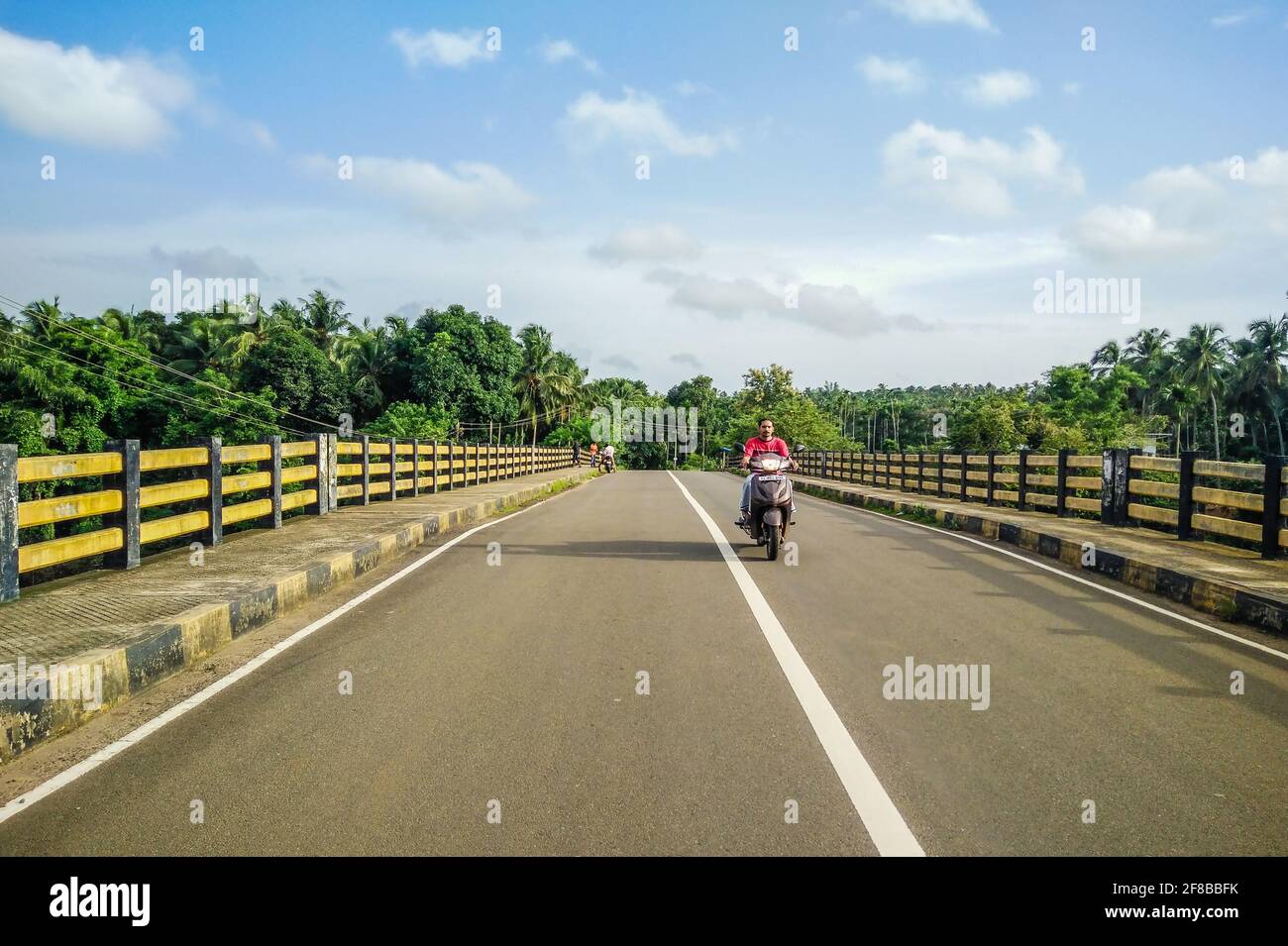 Old bridge in kerala hi-res stock photography and images - Alamy