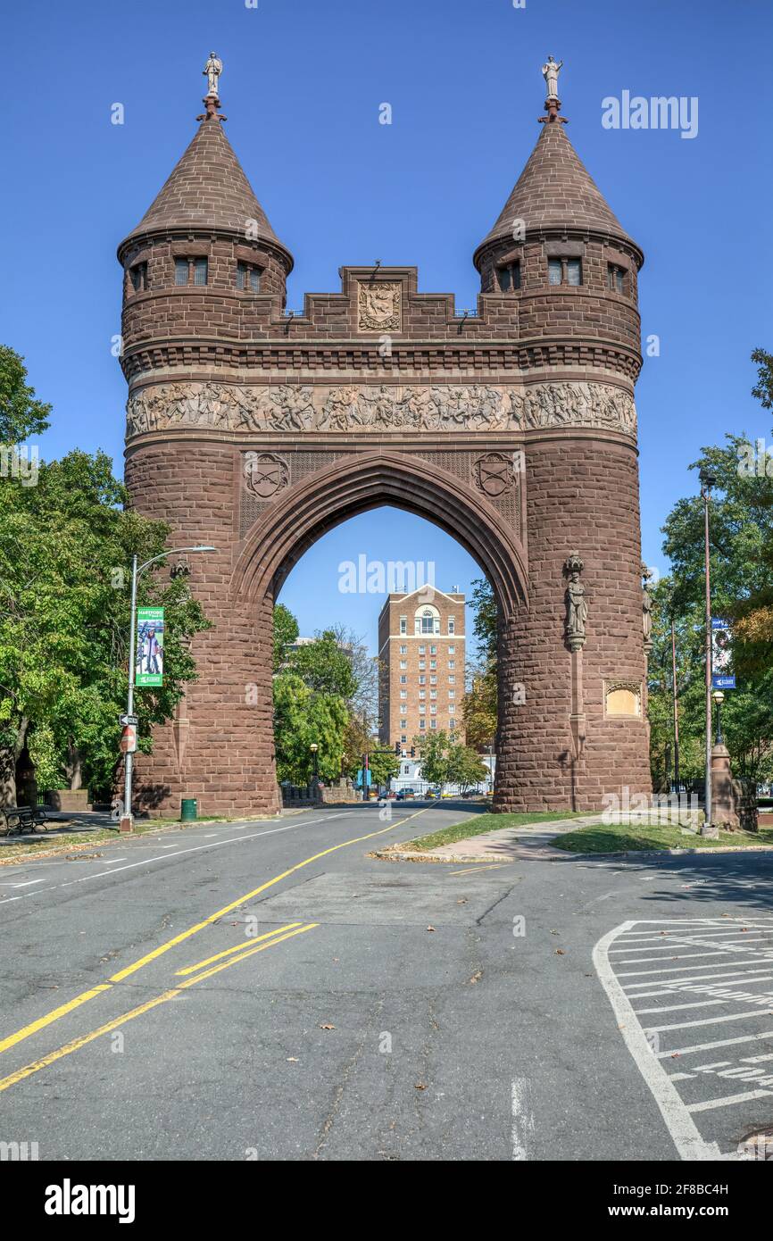 Soldiers and Sailors Memorial Arch, Bushnell Park, downtown Hartford ...