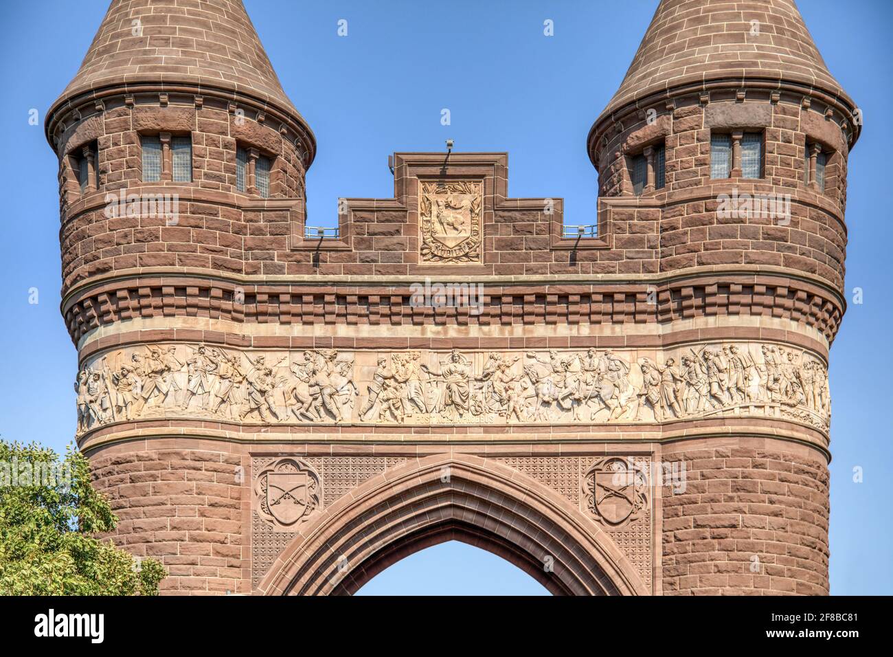 Soldiers and Sailors Memorial Arch, Bushnell Park, downtown Hartford ...