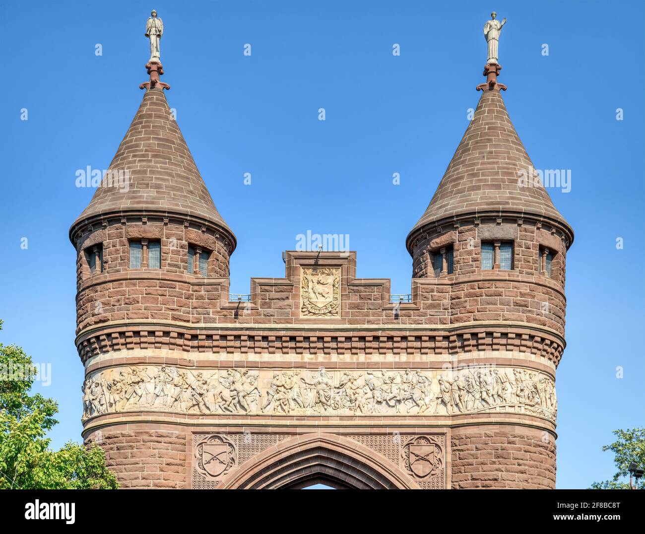 Soldiers and Sailors Memorial Arch, Bushnell Park, downtown Hartford ...