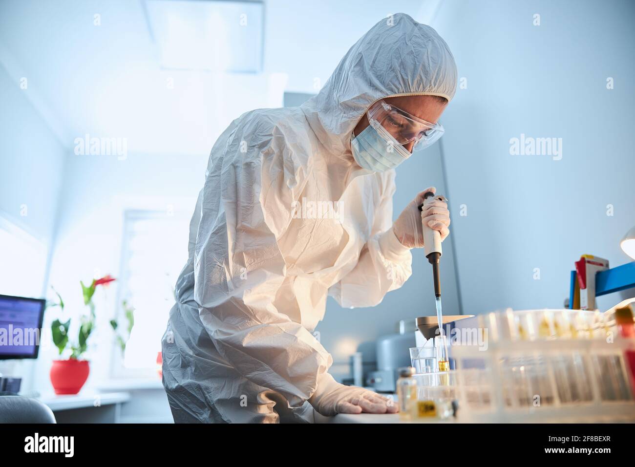 Serum sample hi-res stock photography and images - Alamy
